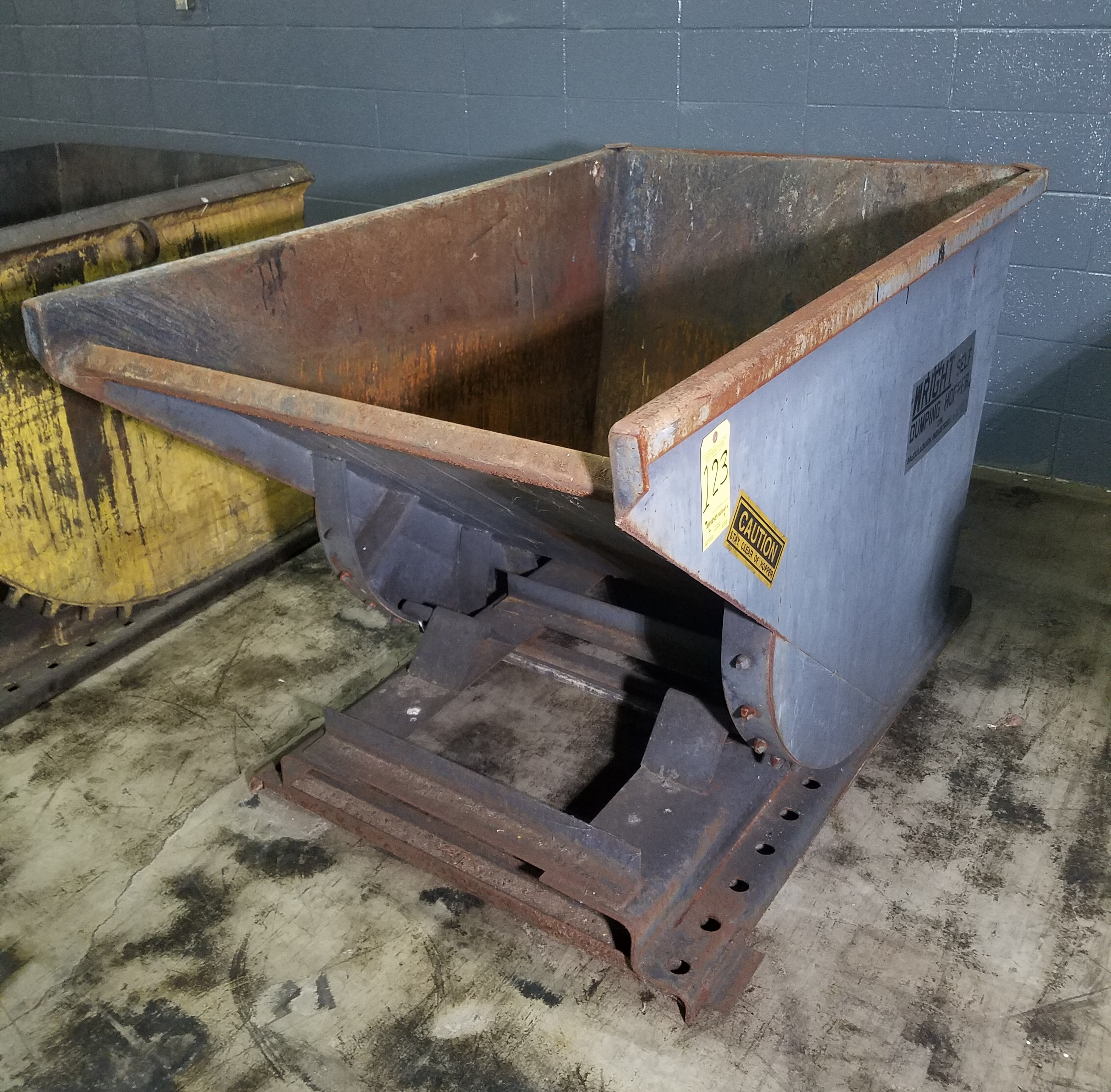 Wright Self Dumping Hopper