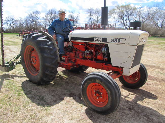 CASE 990 DAVID BROWN 2WD TRACTOR; 4190 Hours, 3 PTH, SN-11094579-1979
