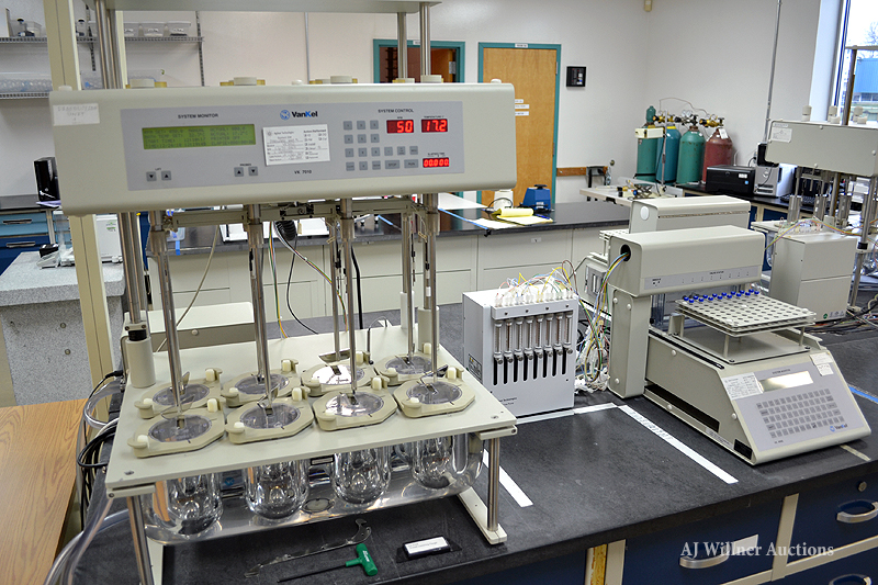 Vankel VK 7010 Dissolution Bath System, Model 10-0700 s/n 1-6175-0202 w ...