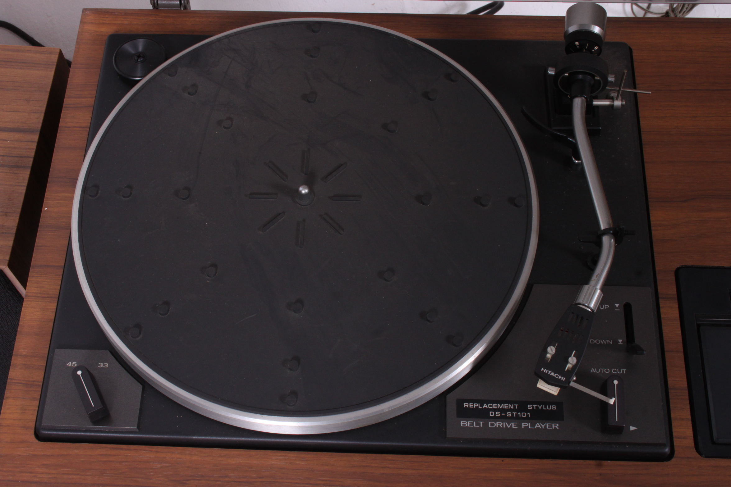 A retro 1970's Hitachi music centre / record player having wooden facia ...