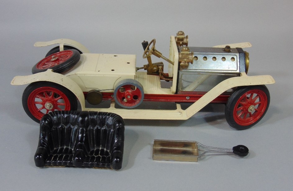 Mamod Roadster live steam car (unboxed) with cream livery, seat is detached