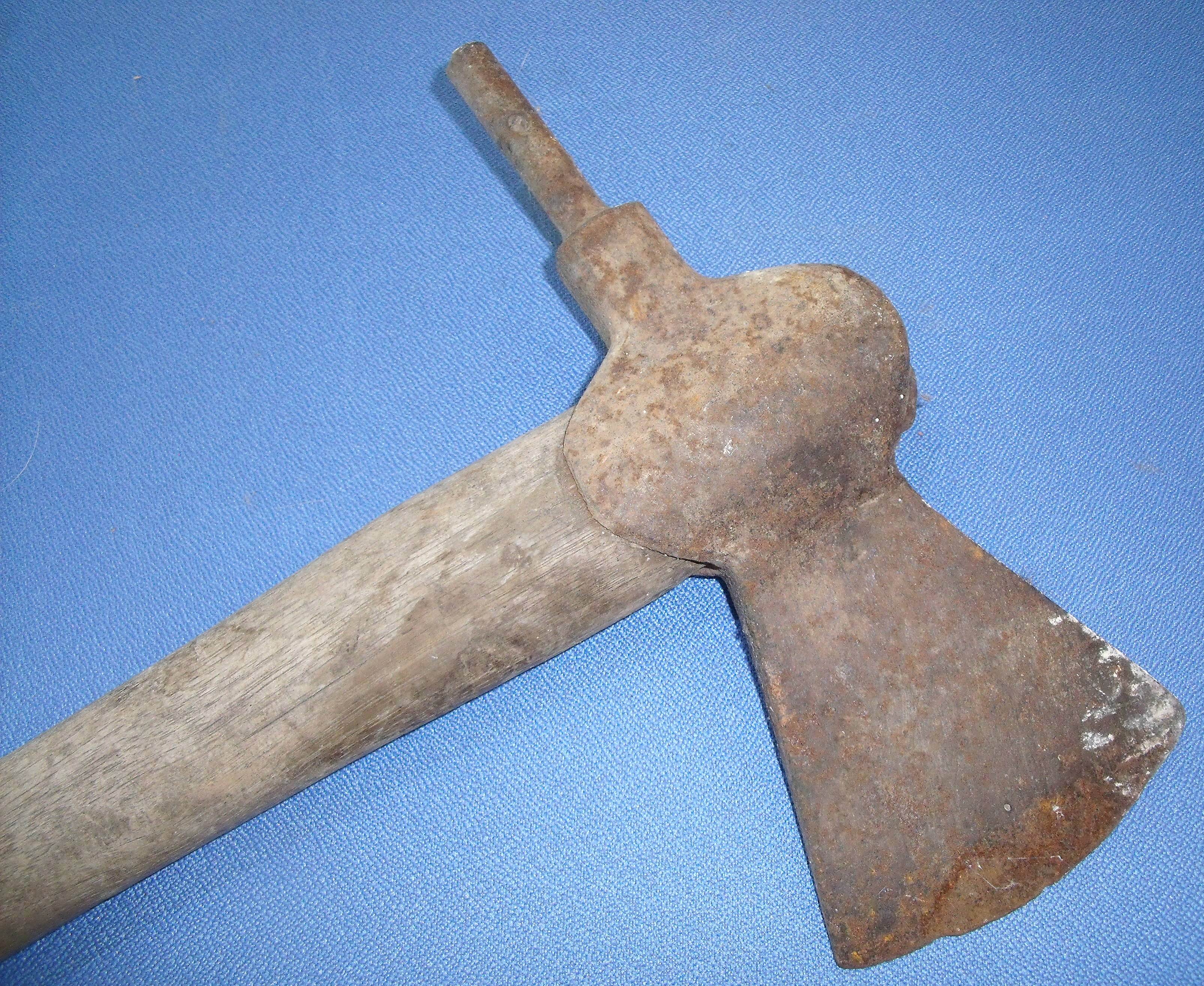 Slaughter mans pole axe