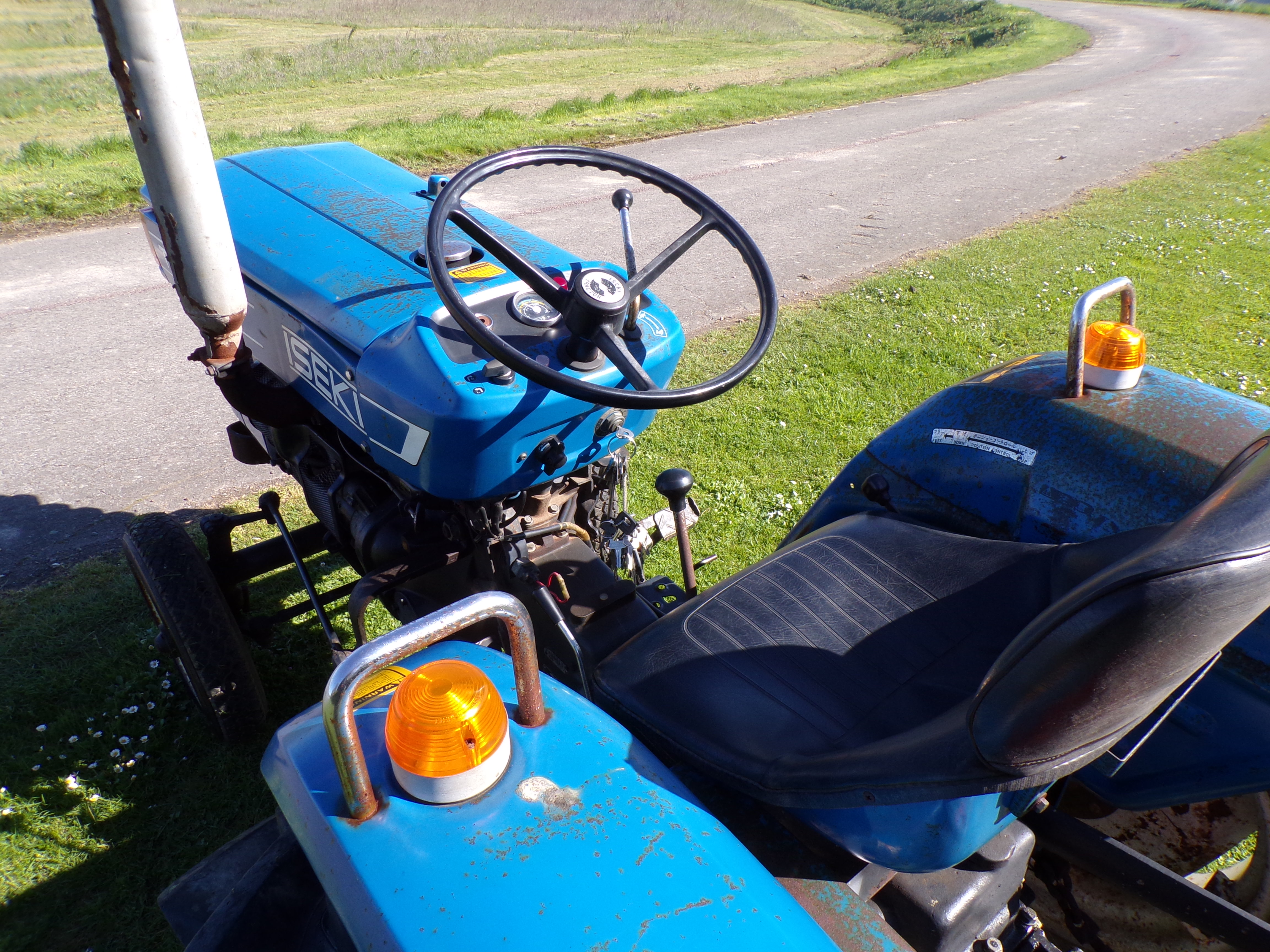 ISEKI TS1610 COMPACT TRACTOR WITH WINTON FLAIL 1.0 - HOURS 876, 16HP 2 ...